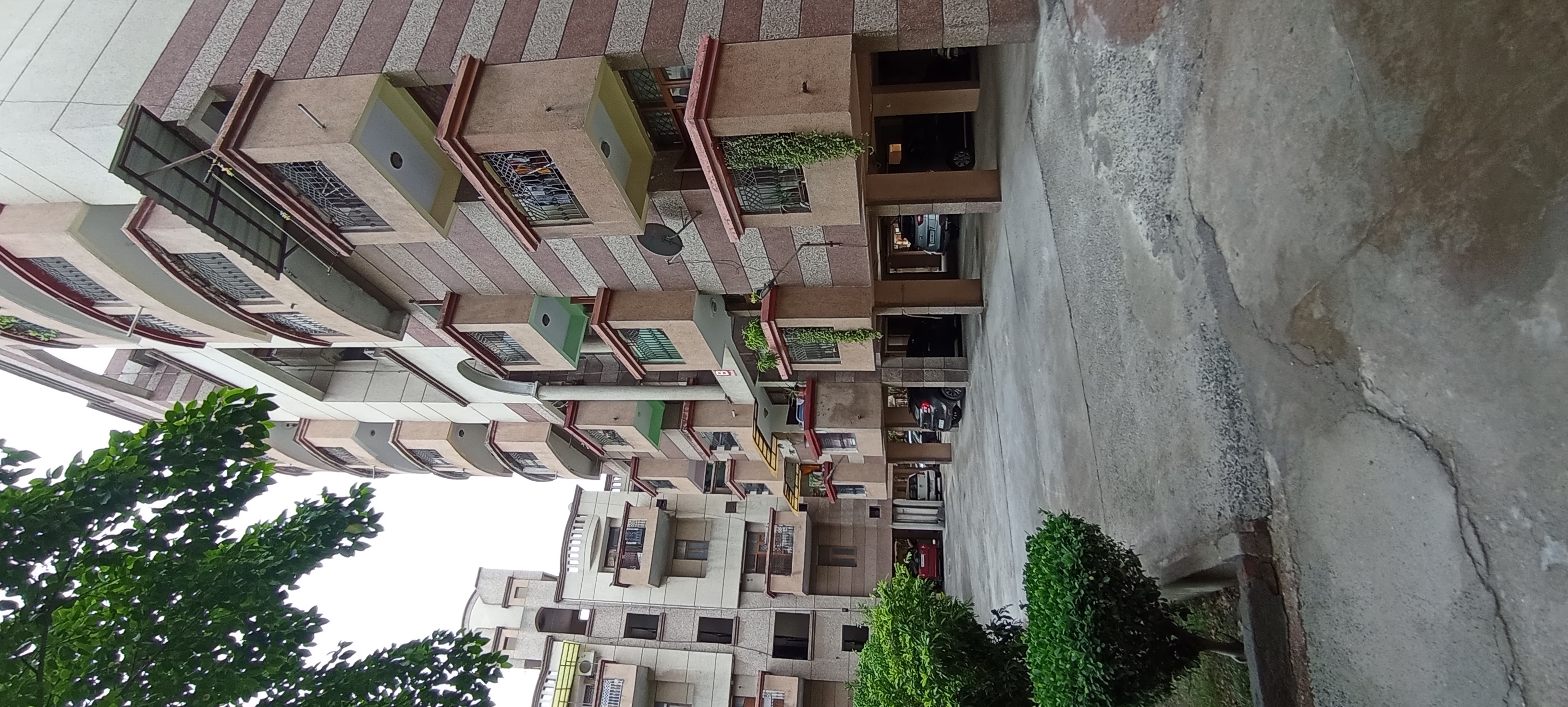 Resale Commercial Office Space 973 Sq.Ft. in The Iconic Corenthum ...