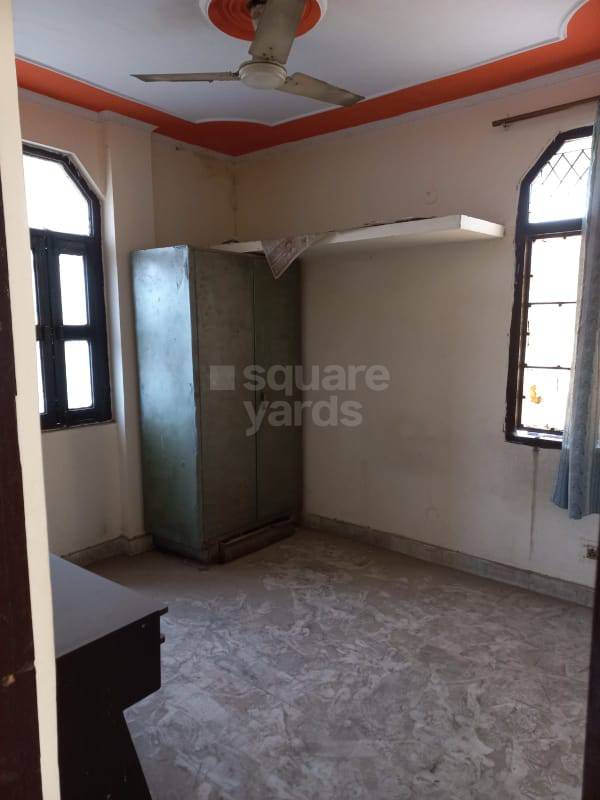 Resale 3 Bedroom 1580 Sq.Ft. Builder Floor in Defence Enclave Noida ...