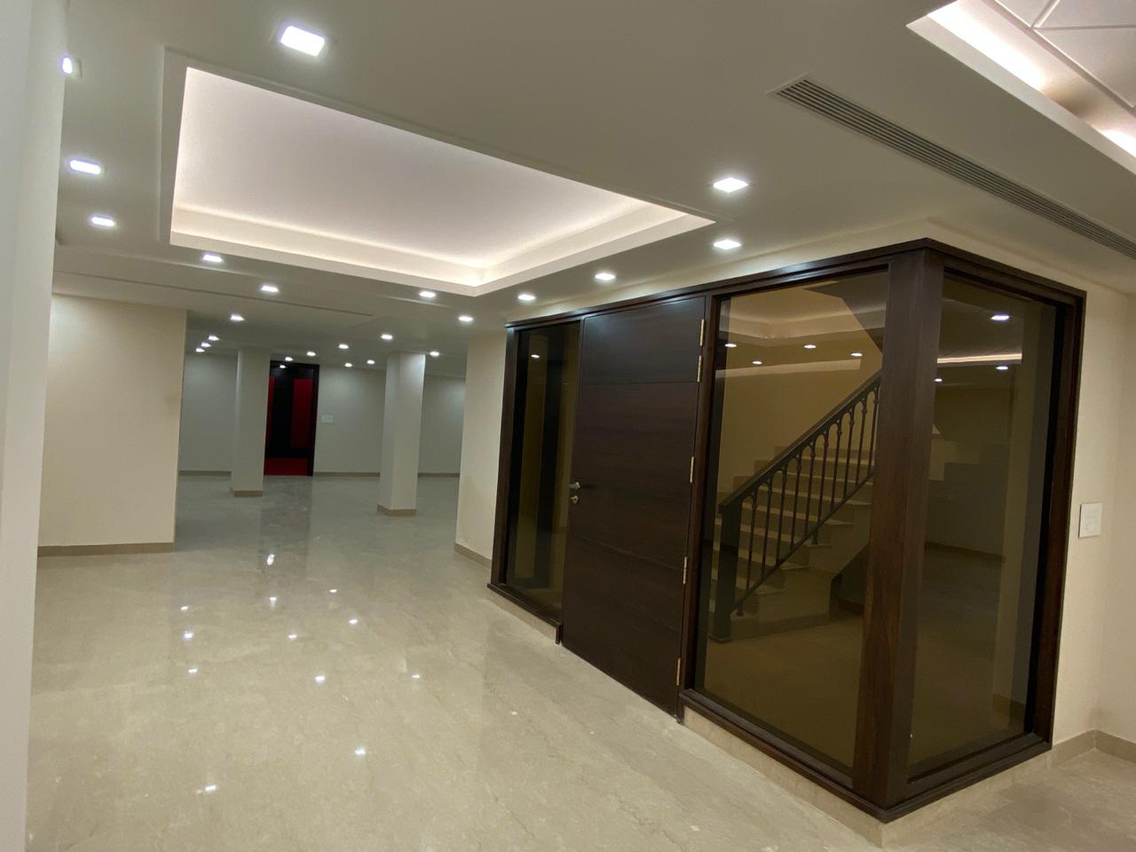 Rental 3 Bedroom 3000 Sq.Ft. Apartment in Defence Colony Villas ...