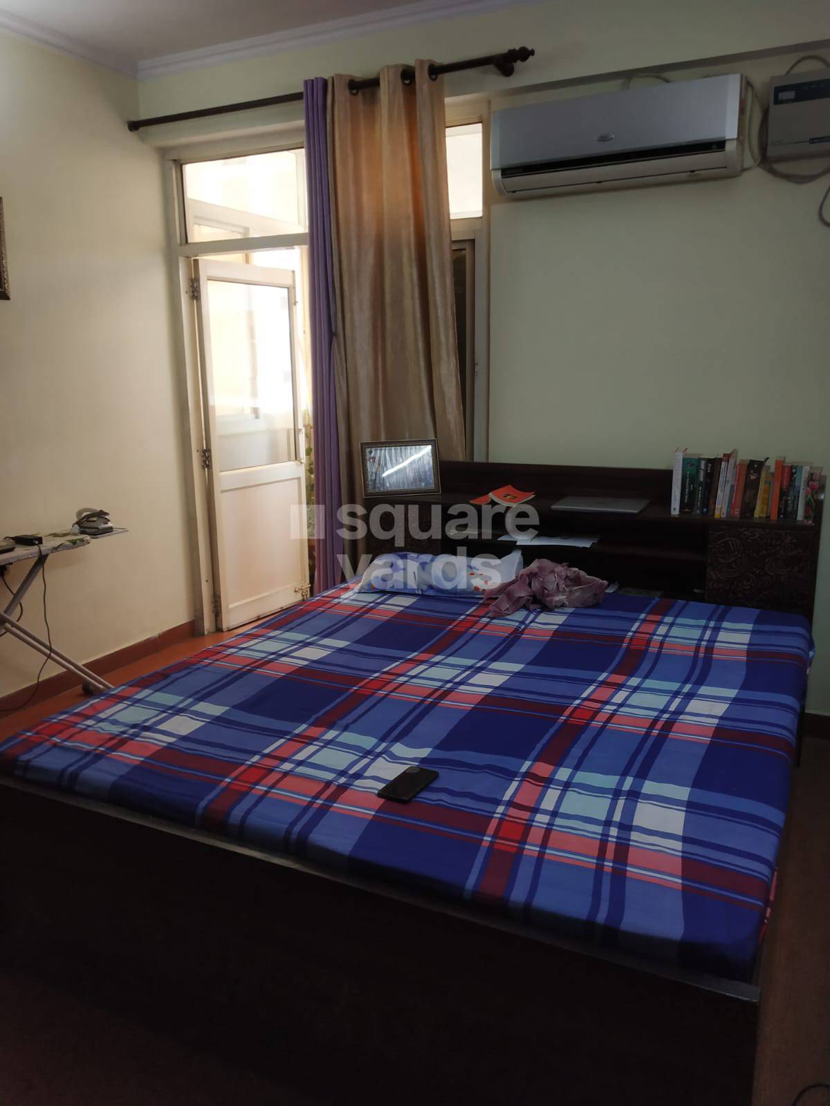 Resale 3 Bedroom 1500 Sq.Ft. Apartment in Amrapali Vaishali, Vaishali ...