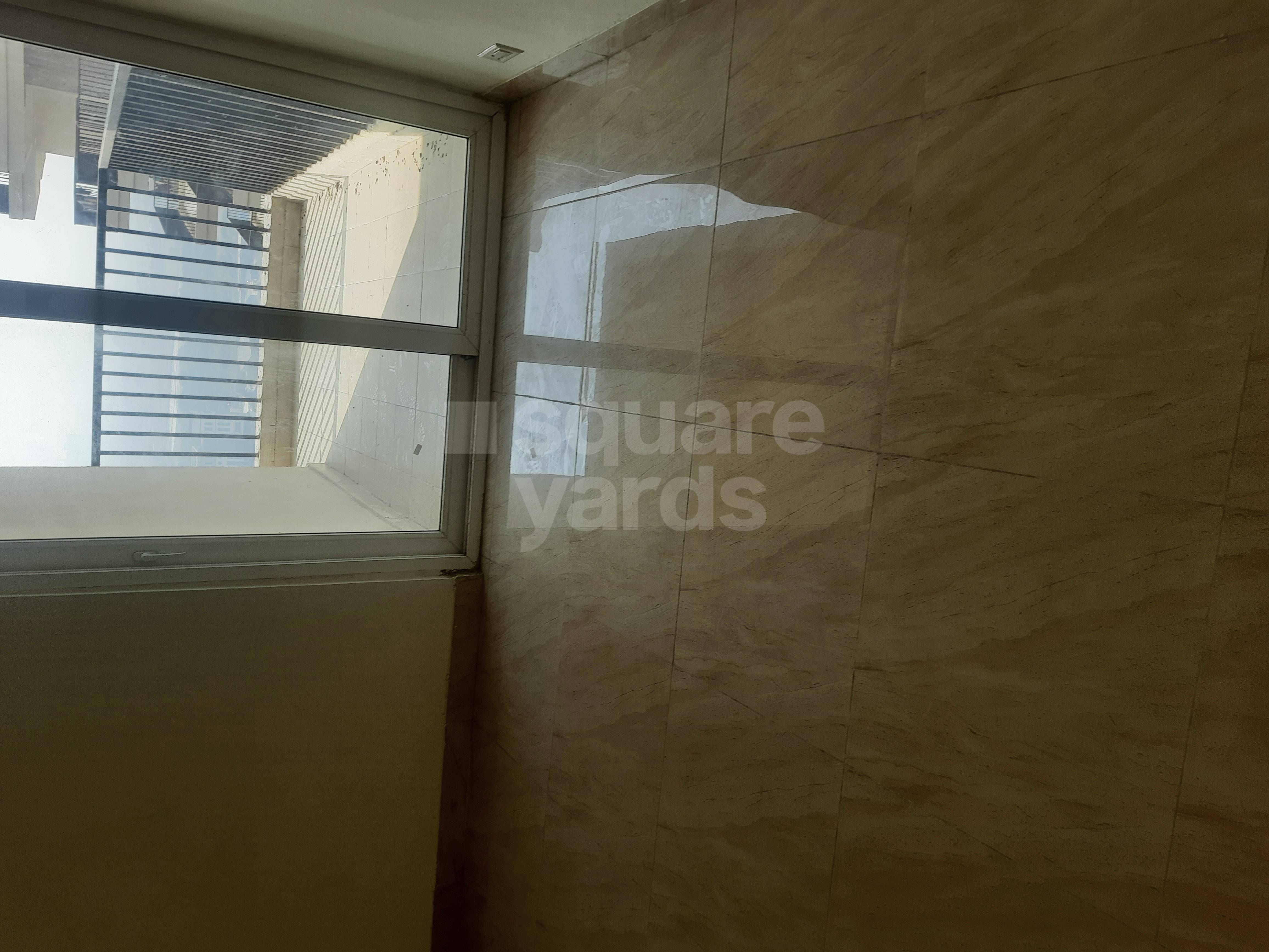 Rental 2 Bedroom 604 Sq.Ft. Apartment in Gaur Yamuna City 16th Park ...