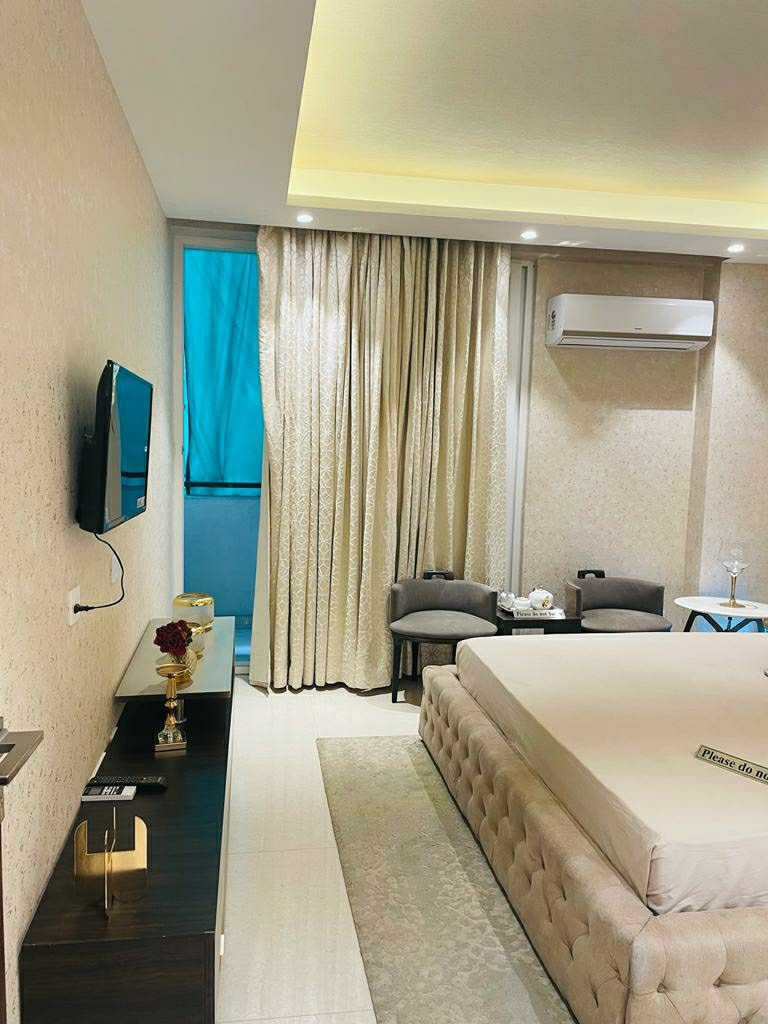 Resale 5 Bedroom 3361 Sq.Ft. Apartment in Maya Green Lotus Saksham, Patiala Road Chandigarh ...