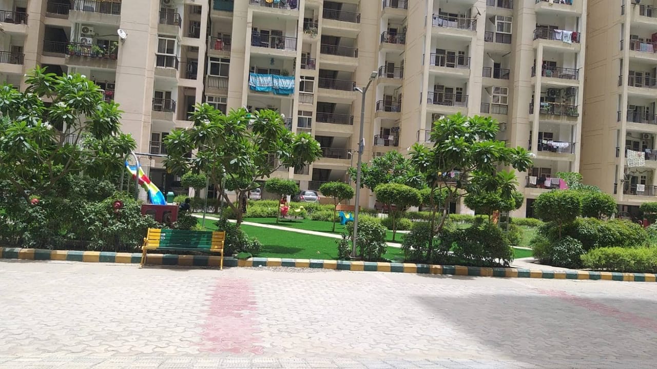 Resale 3 Bedroom 1405 Sq.Ft. Apartment in Proview Officer City 2, Raj ...