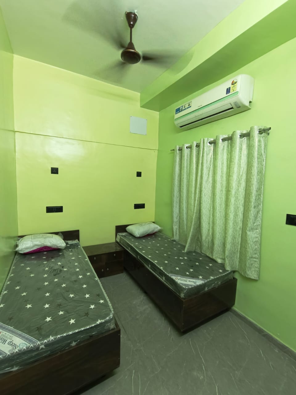 Pg for Boys & Girls, Hostels in Viman Nagar, Pune - 4941572
