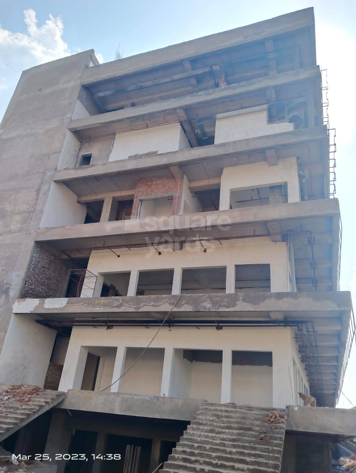 Resale Commercial Shop 300 Sq.Ft. in Vidhi Royal Walkway, Gn Sector ...