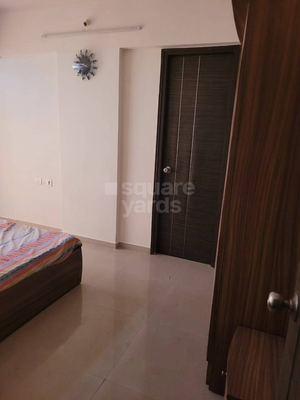 Resale 2.5 Bedroom 800 Sq.Ft. Apartment in Shree Krishna Complex ...
