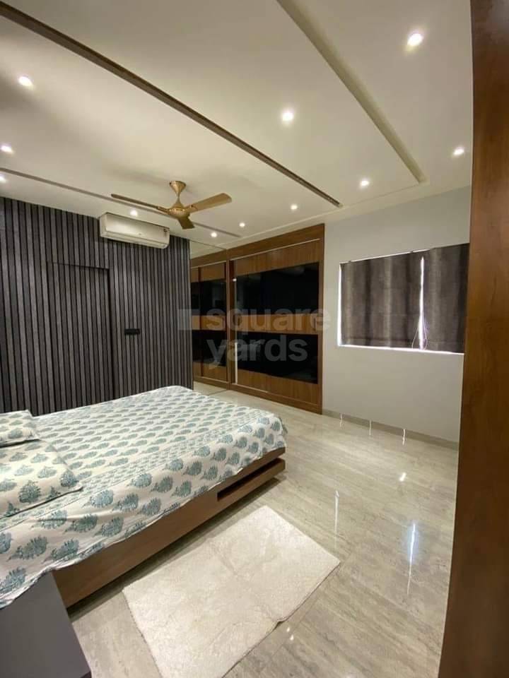 Rental 3 Bedroom 1091 Sq.Ft. Apartment in Narang And The Wadhwa ...