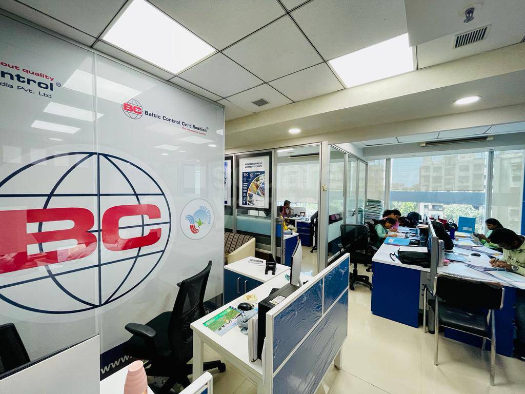 Rental Commercial Office Space 1280 Sq.Ft. in Hubtown Viva, Jogeshwari ...