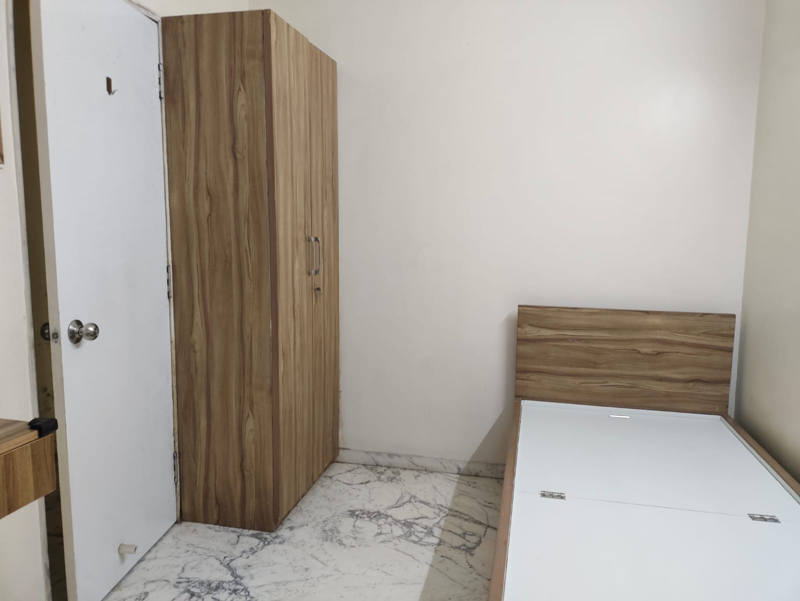 Rental 2.5 Bedroom 1230 Sq.Ft. Apartment in Lunkad Valencia, Viman ...