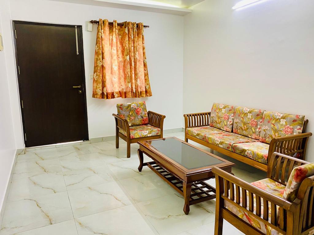 Rental 1 Bedroom 465 Sq.Ft. Apartment in RWA Saket Block K, Saket Delhi ...