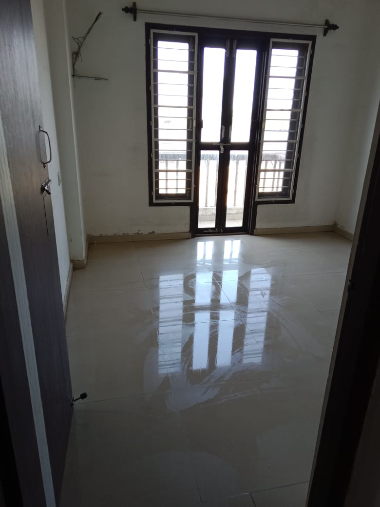 Resale 3 Bedroom 1650 Sq.Ft. Penthouse in New Sama Vadodara - 5484524