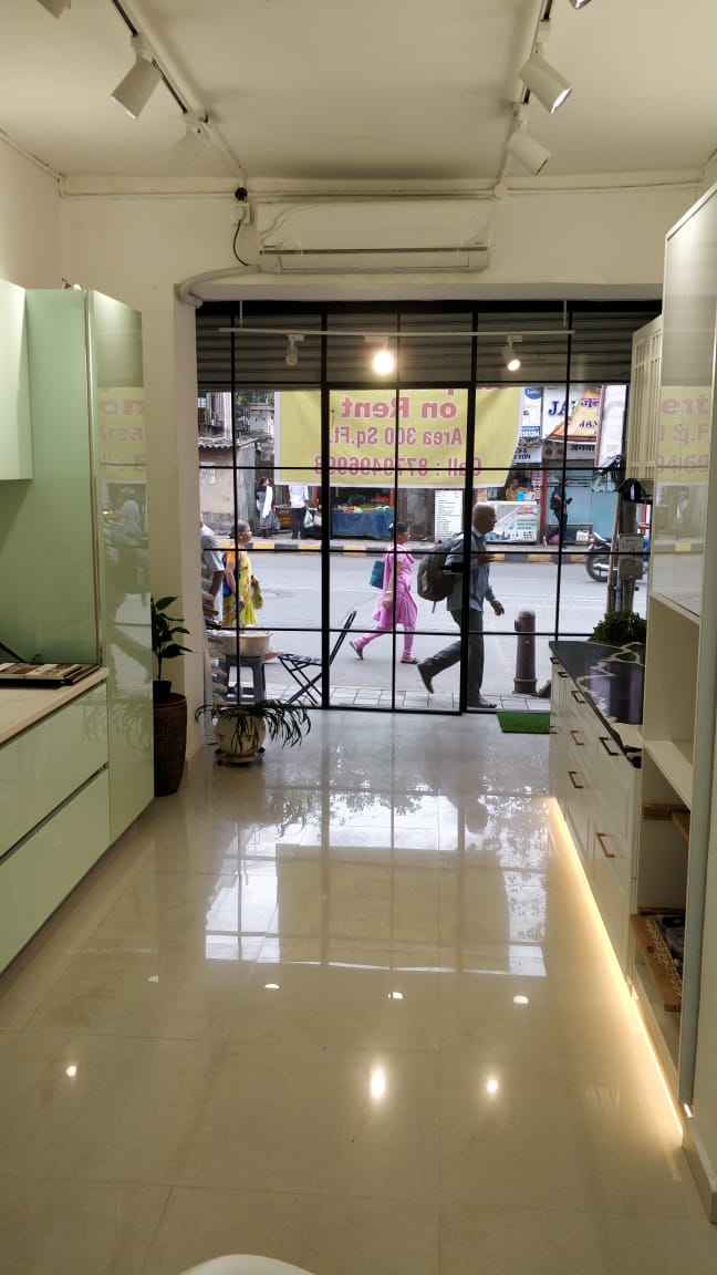 Rental Commercial Shop 300 Sq.Ft. in Goregaon East Mumbai - 5551838