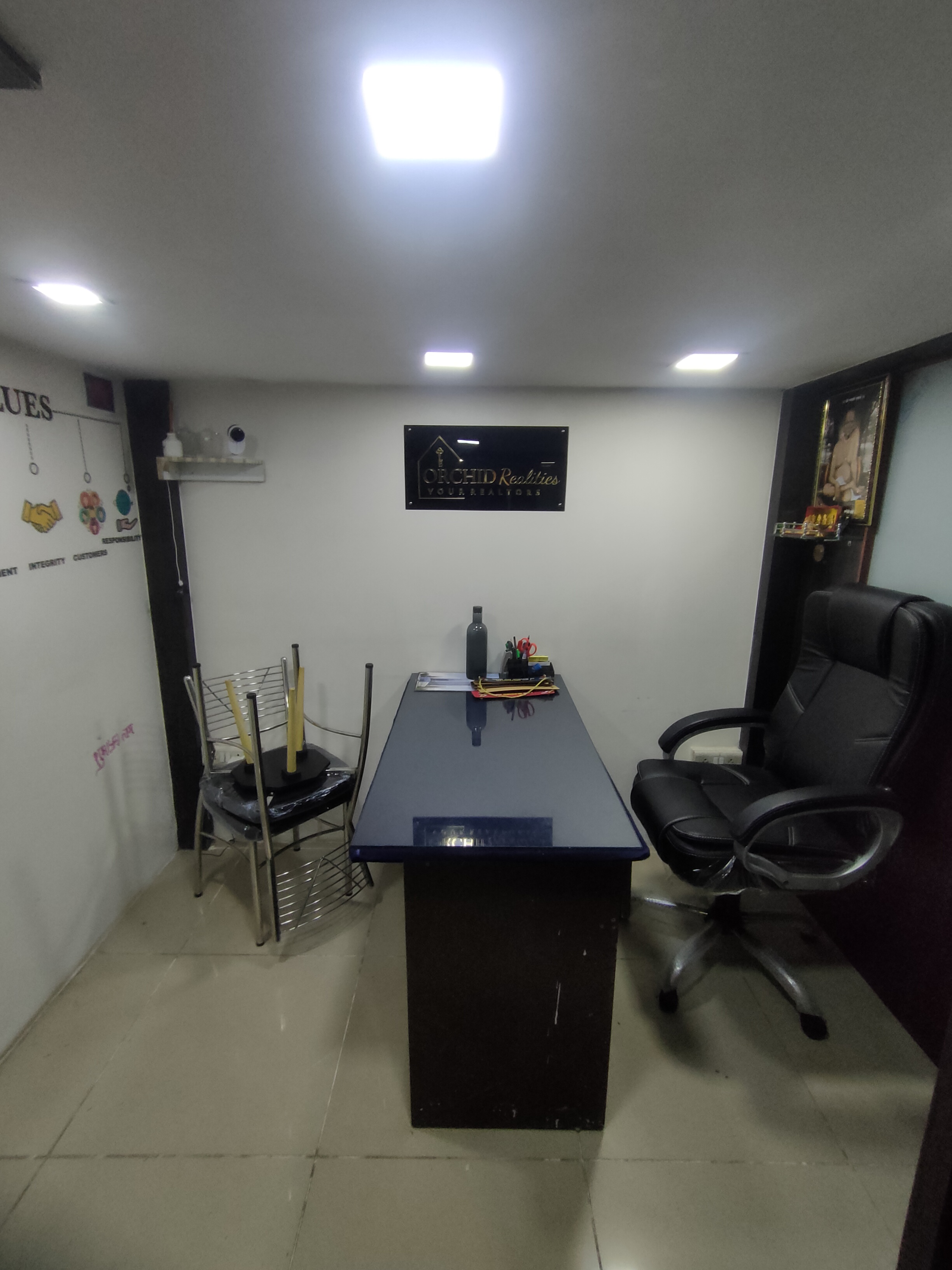 Rental Commercial Office Space 212 Sq.Ft. in Haware Centurion Mall ...