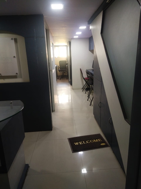 Resale Commercial Office Space 215 Sq.Ft. in Haware Fantasia, Sector 28 ...