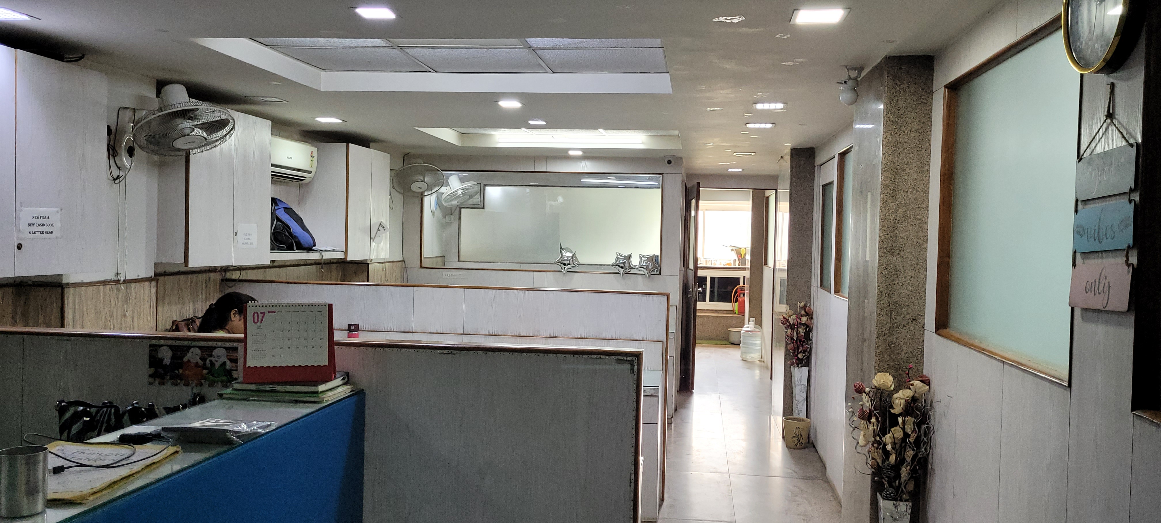 Rental Commercial Office Space 900 Sq.Ft. in Shipra Krishna Azure ...