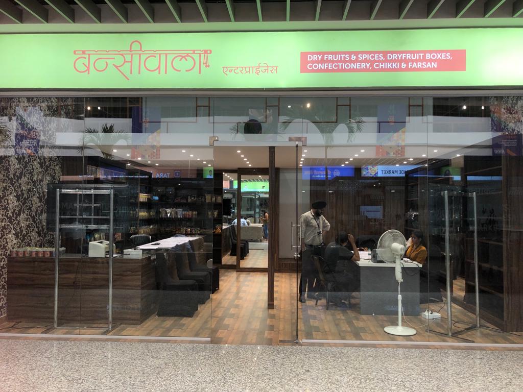 Resale Commercial Shop 350 Sq.Ft. in Solitaire Maha Trade Market ...