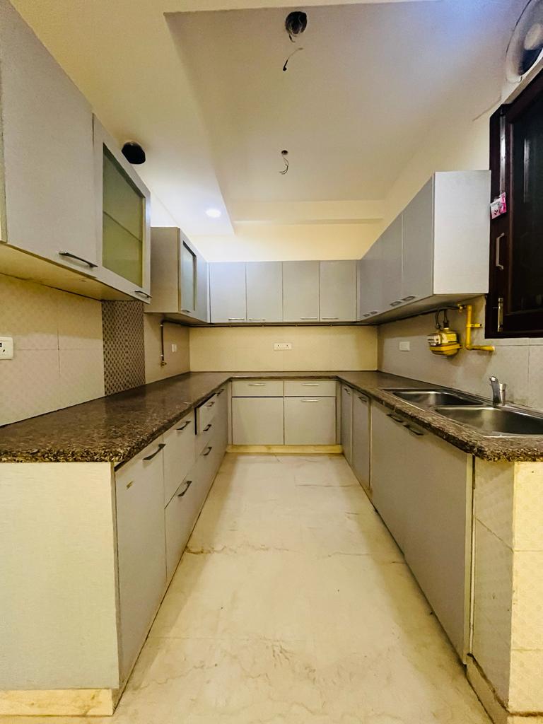 Rental 3 Bedroom 1850 Sq.Ft. Builder Floor in Freedom Fighters Enclave ...