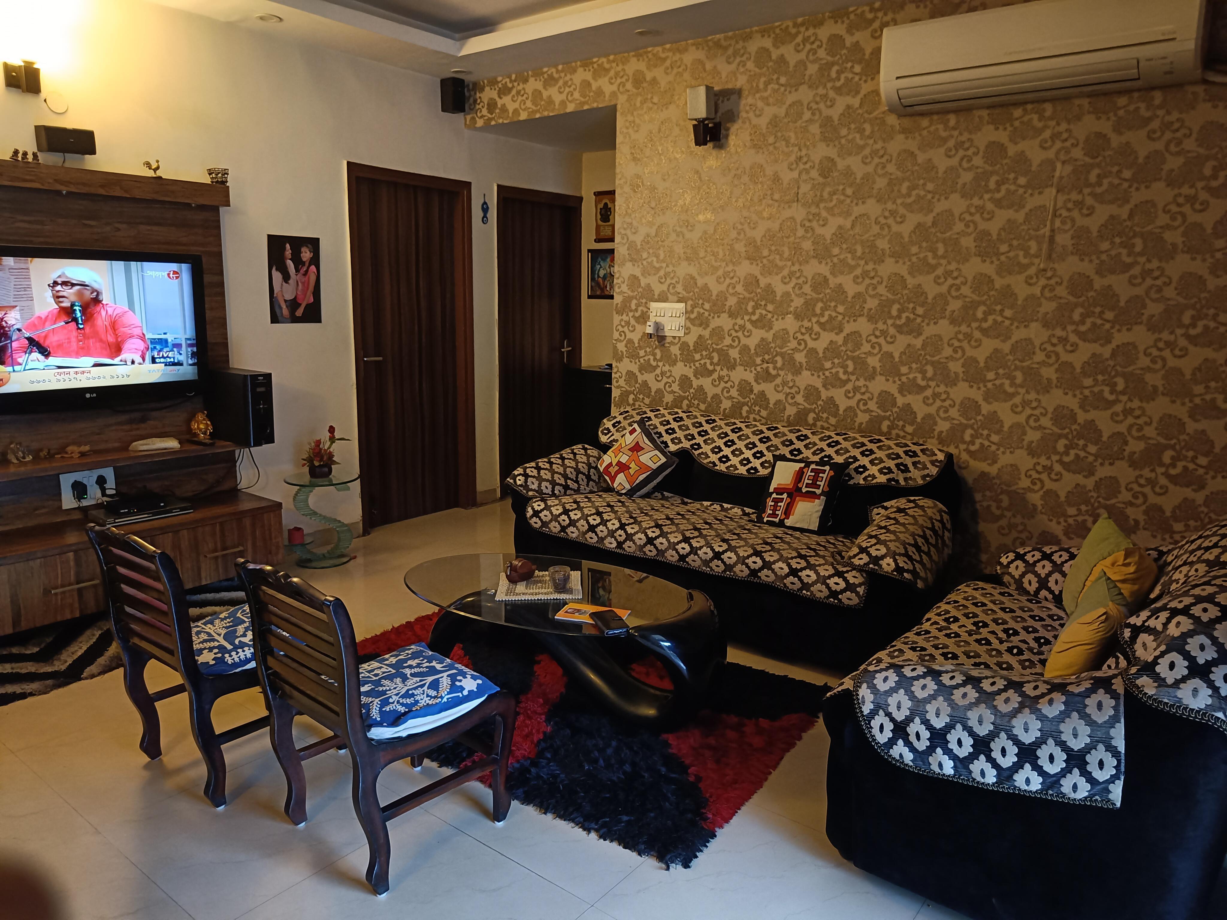 Rental 3 Bedroom 2700 Sq.Ft. Builder Floor in Puri Vip Floors, Sector ...