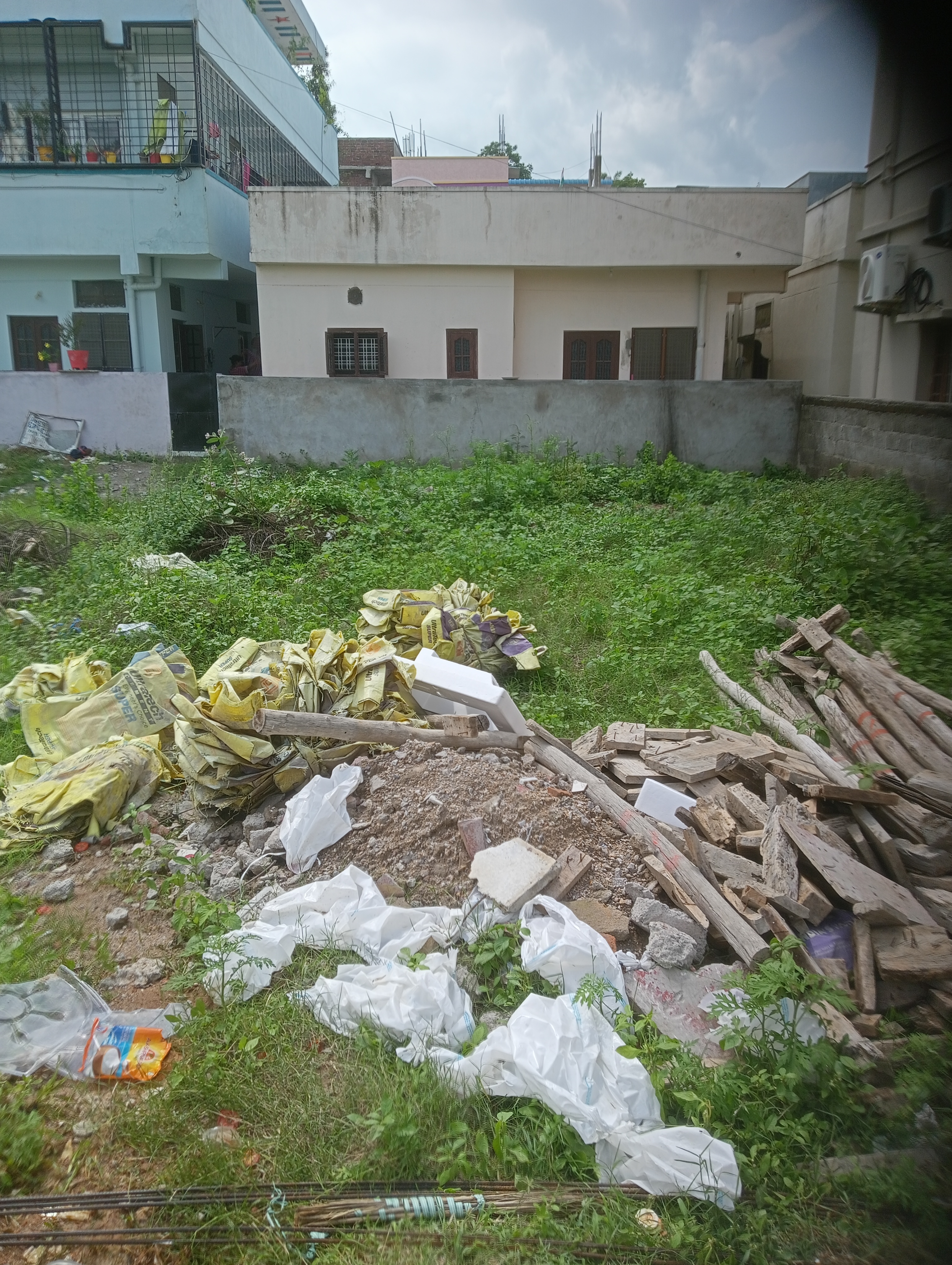 2+ Plot for Sale in Krishna Reddy Pet, Hyderabad Between 1 Crore to 2 Crore