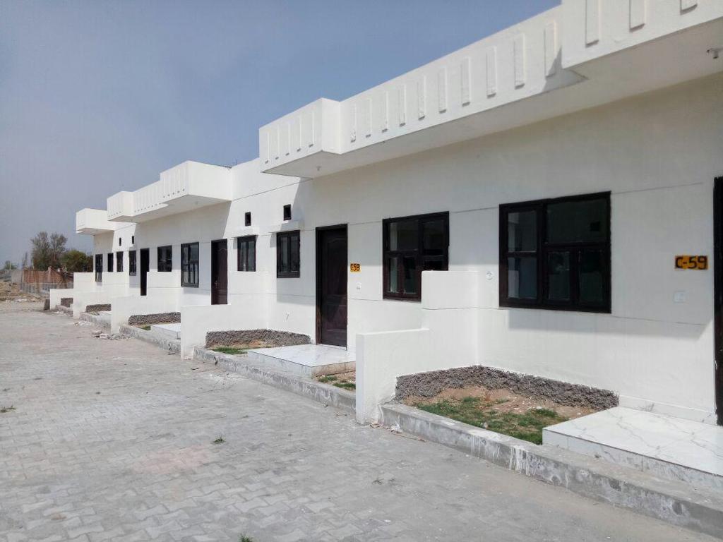 Resale 2 Bedroom 1800 Sq.Ft. Villa in Mathura Road Palwal - 5885286