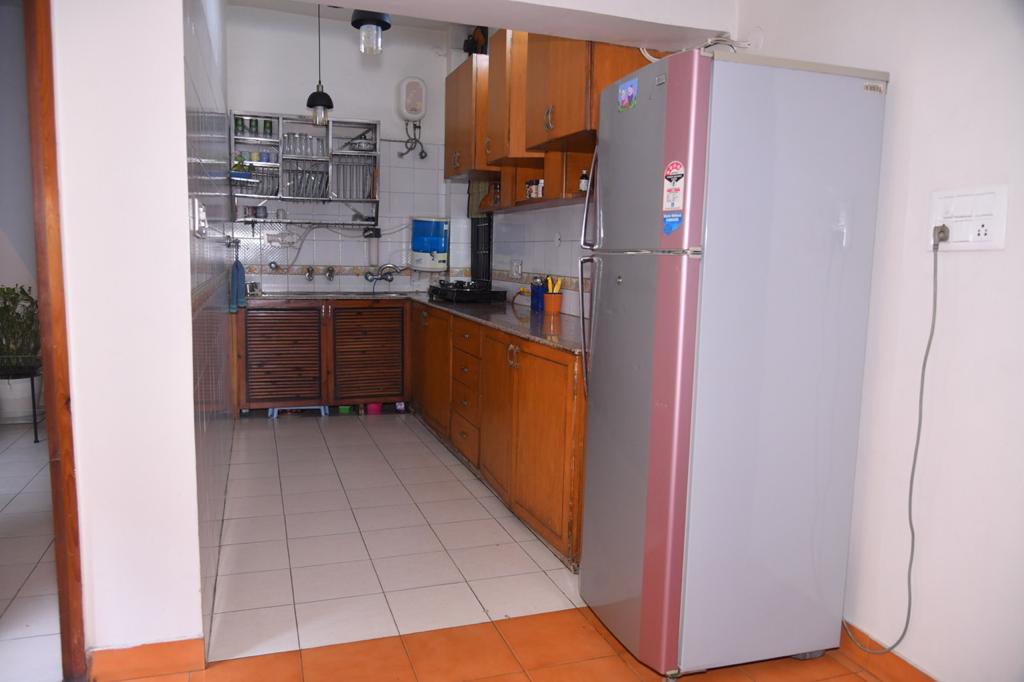 Rental 2 Bedroom 1200 Sq.Ft. Apartment in RWA Saket Block J, Saket ...