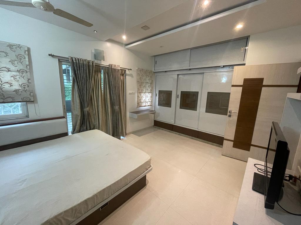 Rental 4 Bedroom 2400 Sq.Ft. Independent House in Baner Pune - 6074721
