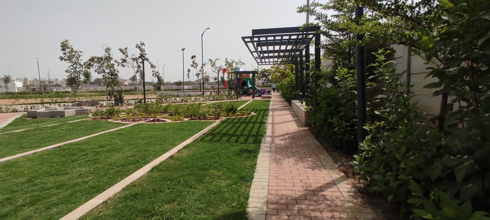 Resale 140 Sq.Yd. Plot in BPTP District Phase 2, Sector 84 Faridabad ...