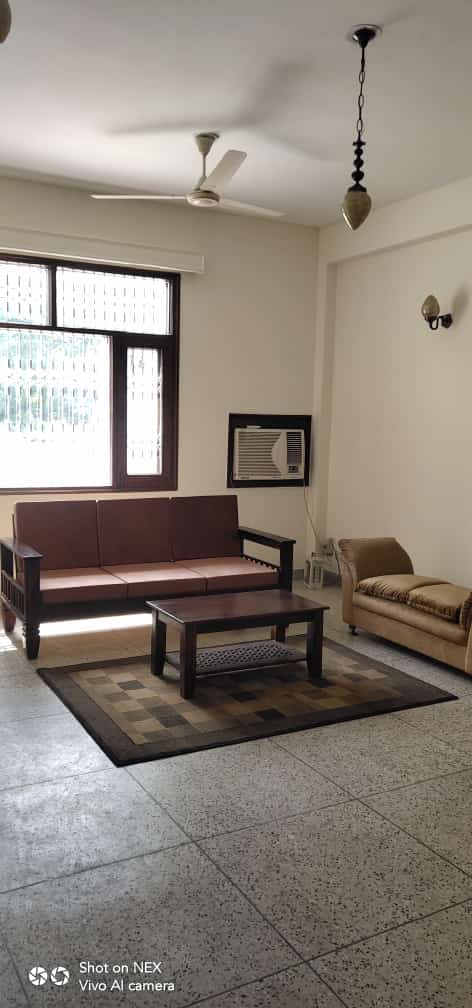 Rental 2 Bedroom 1250 Sq.Ft. Builder Floor in RWA Saket Block D, Saket ...