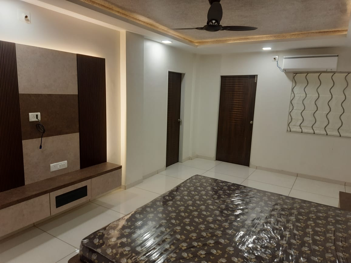 Rental 3 Bedroom 2000 Sq.Ft. Apartment in Jalvayu Vihar Phase 2 and 3 ...