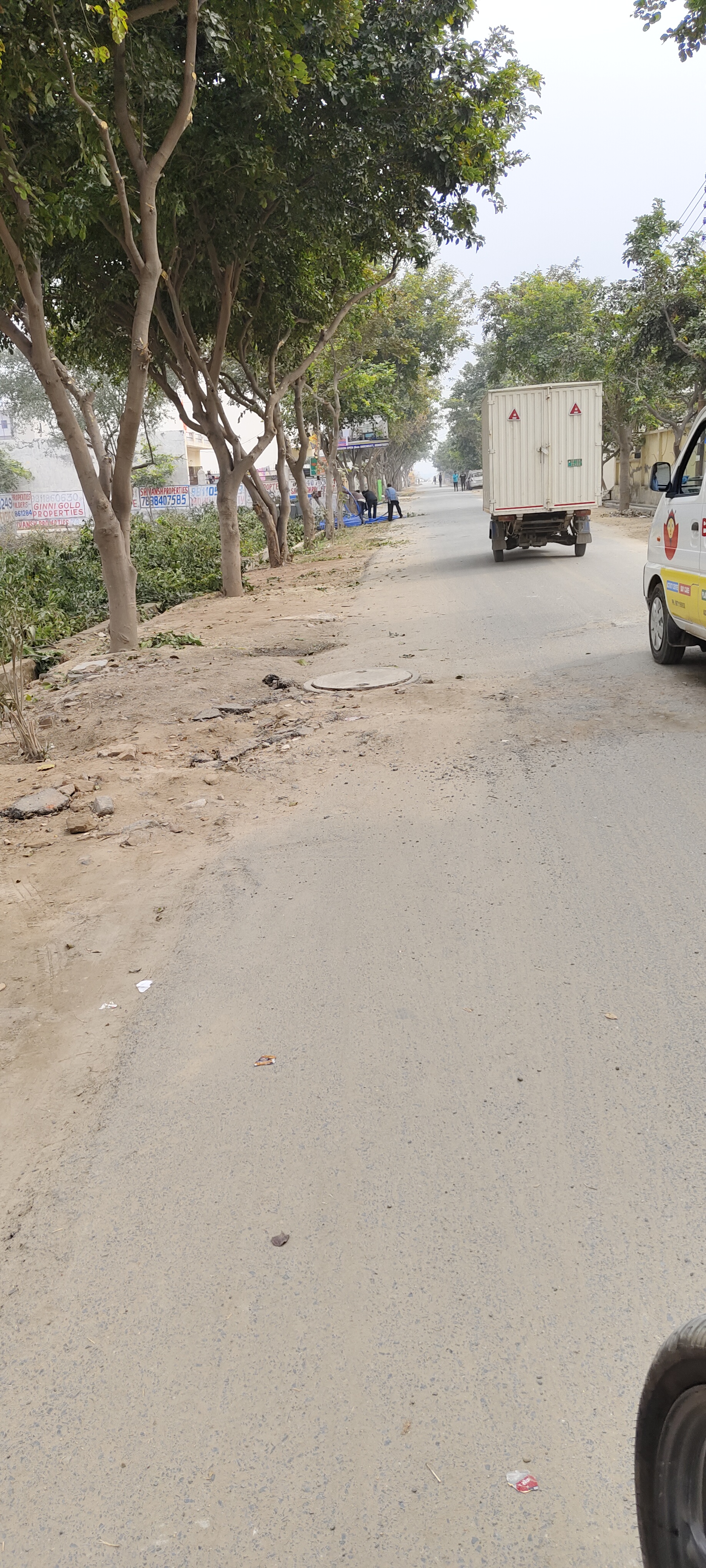 Resale 225 Sq.Mt. Plot in Embassy Oxygen, Sector 144 Noida - 6496419