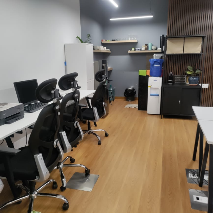 Resale Commercial Office Space 1405 Sq.Ft. in Remi Commercio, Andheri ...