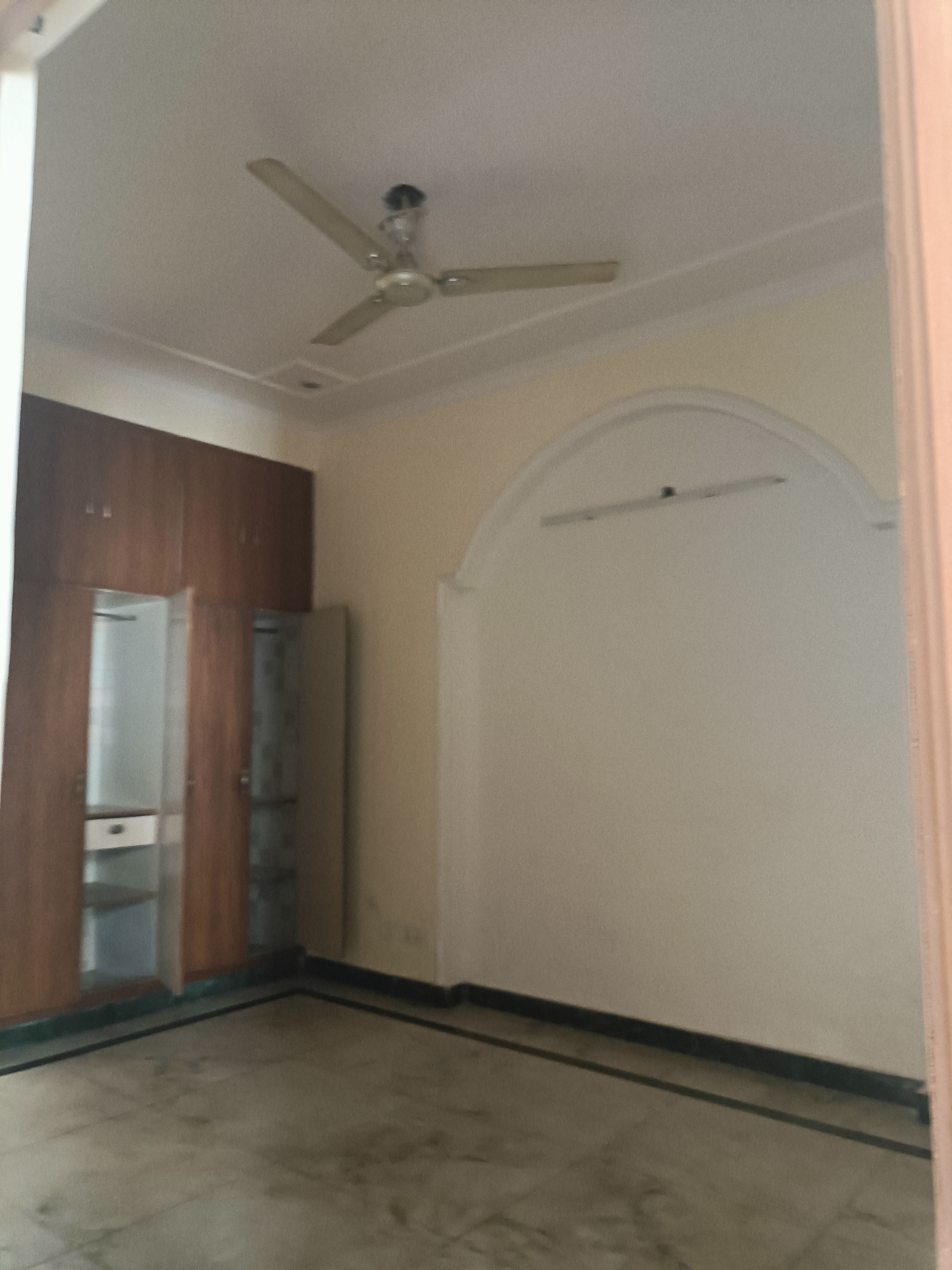 Resale 6 Bedroom 202 Sq.Mt. Villa in Sector 40 Noida - 6552626