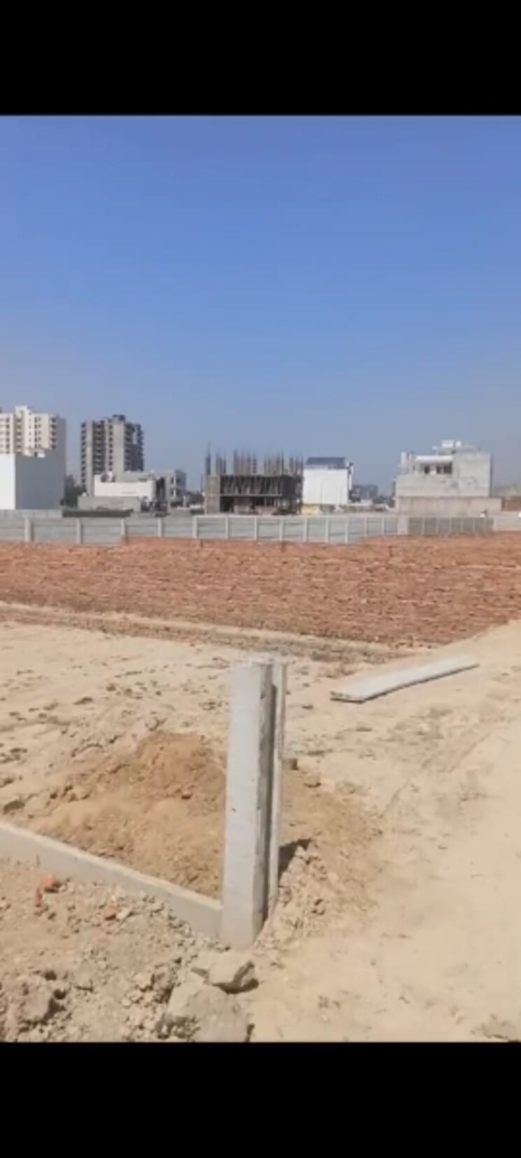 Resale 1006 Sq.Ft. Plot in Sushant Golf City Lucknow - 6728347