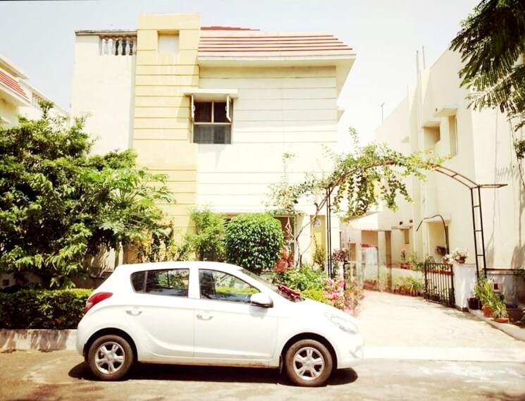 Resale 4 Bedroom 200 Sq.Ft. Villa in Sheela Nagar Vizag - 6729229