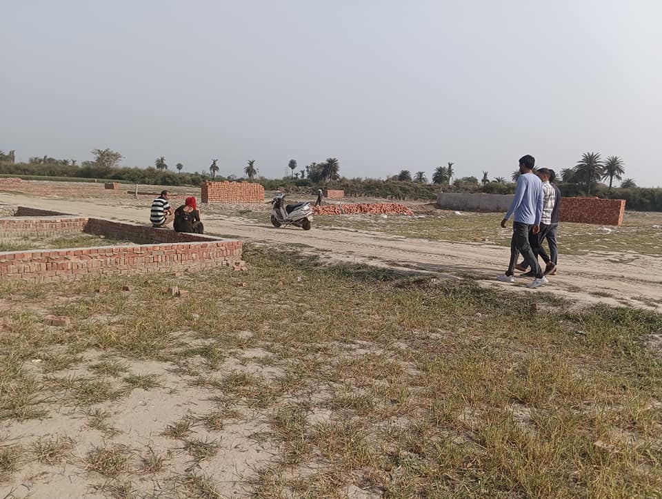 Resale Commercial Industrial Plot 1000 Sq.Mt. in Sector 32 Greater ...