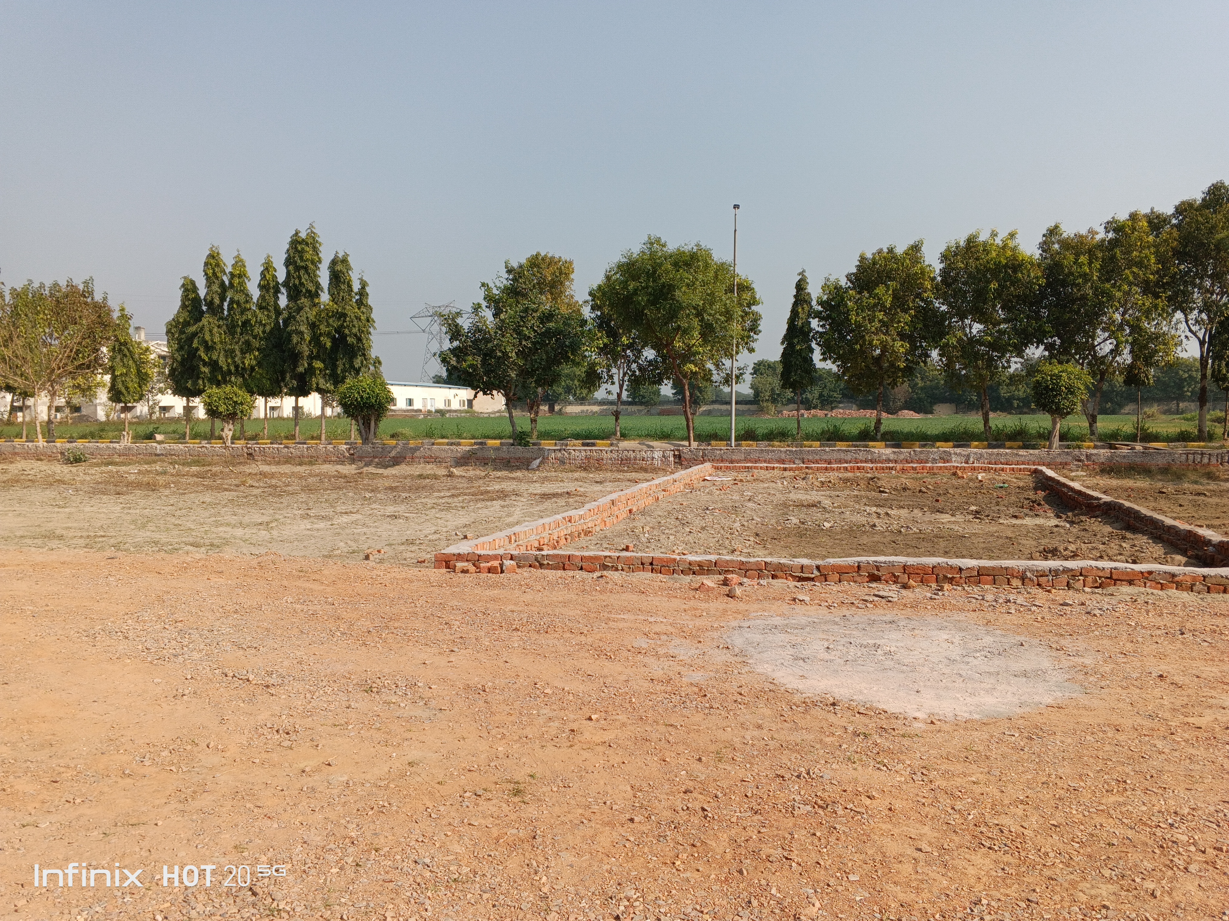 Resale 100 Sq.Yd. Plot in Bhagat Singh Park Delhi - 6760886