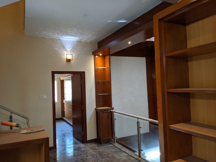 Rental 3 Bedroom 2950 Sq.Ft. Villa in Hsr Layout Bangalore - 6868118