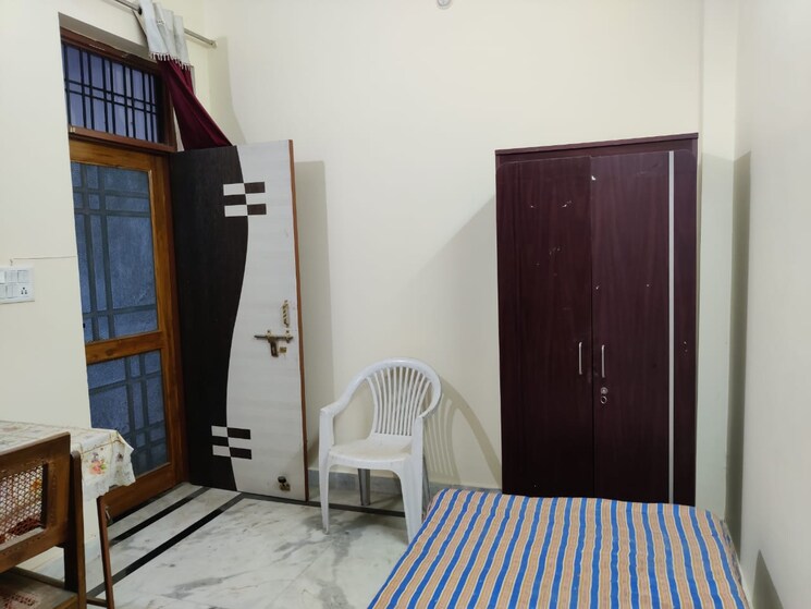 Rental 2 Bedroom 1200 Sq.Ft. Independent House in Bhavya Corporate ...