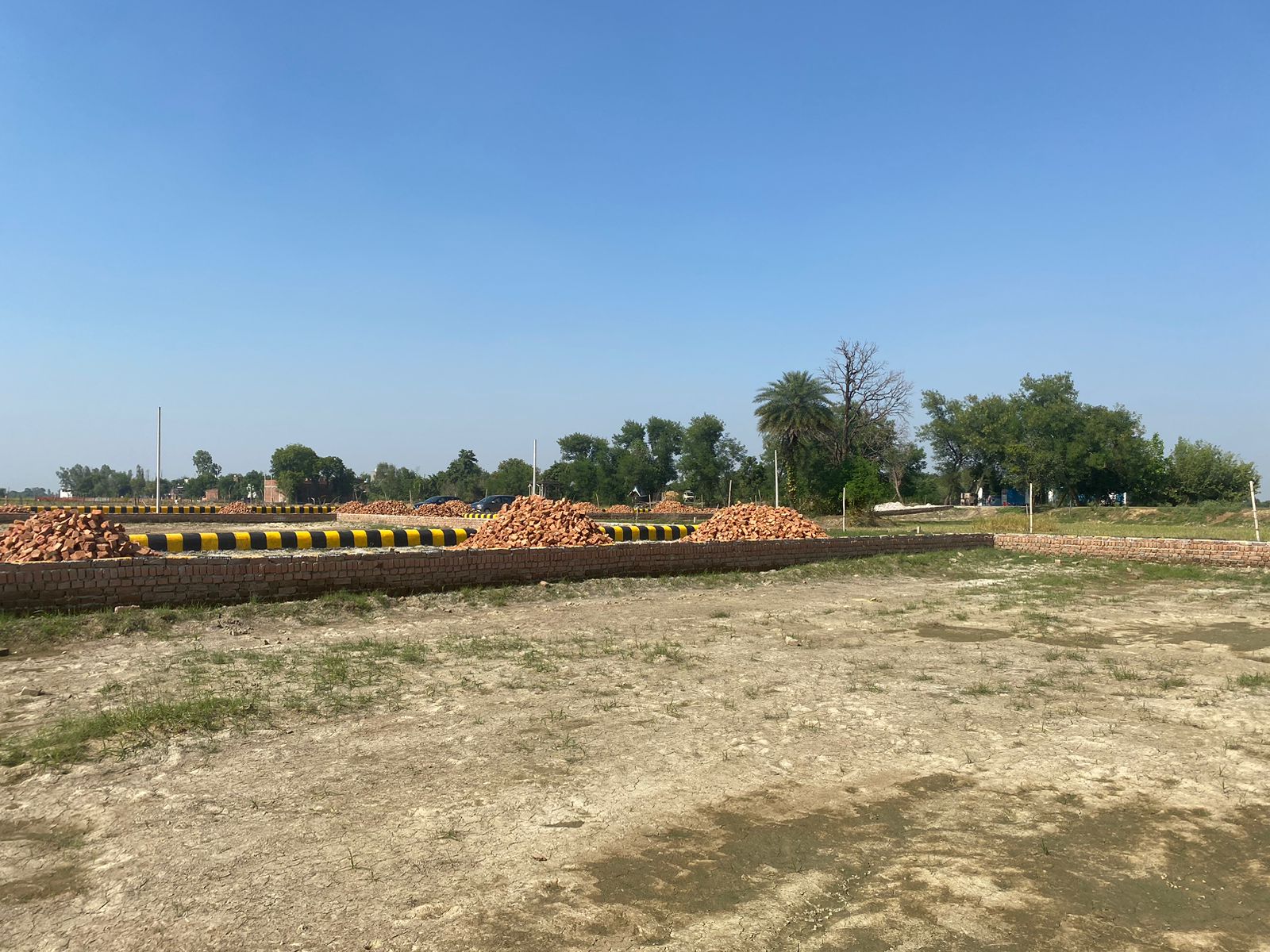 Resale 1121 Sq.Ft. Plot in Chinhat Lucknow - 6914969