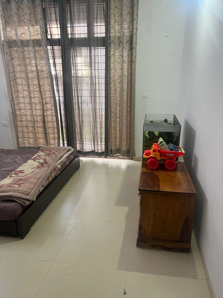 Rental 2 Bedroom 930 Sq.Ft. Builder Floor in Vatika INXT Emilia floors ...