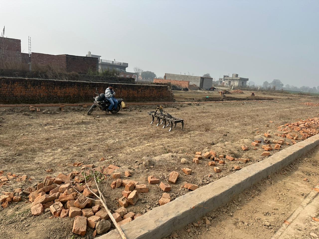Resale 200 Sq Mt Plot In Gn Sector Delta Ii Greater Noida 7489359