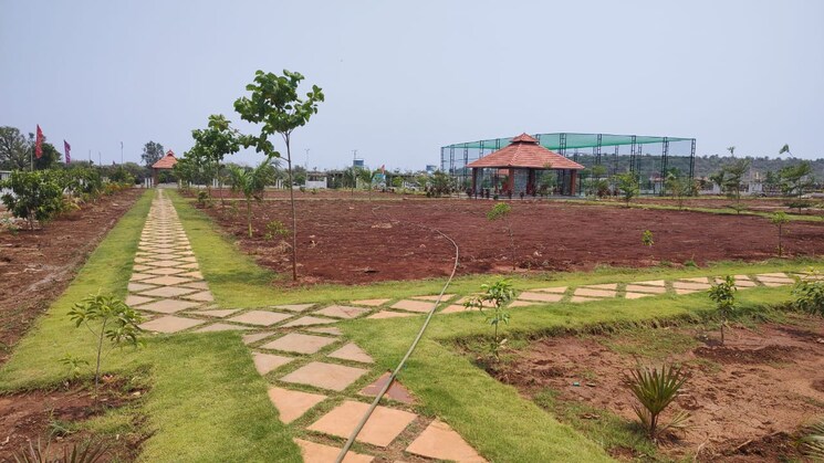 Resale 351 Sq.Yd. Plot in Budhera Hyderabad - 7085296