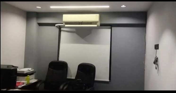 Rental Commercial Office Space 472 Sq.Ft. in Pal Surat - 7091209
