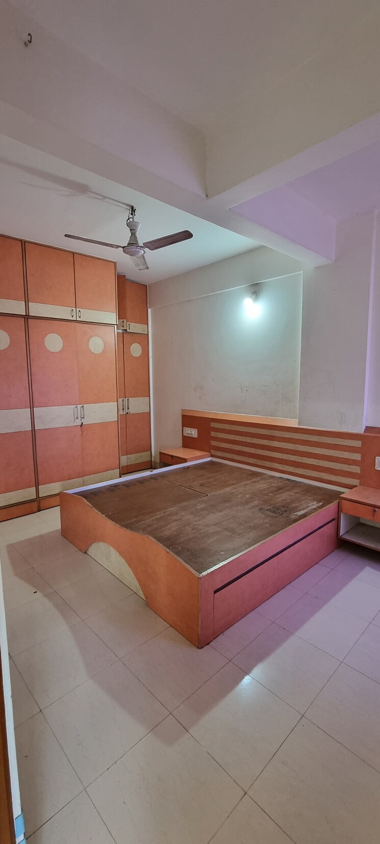 Rental 2 Bedroom 1153 Sq.Ft. Apartment in Sreeraj Apartments ...