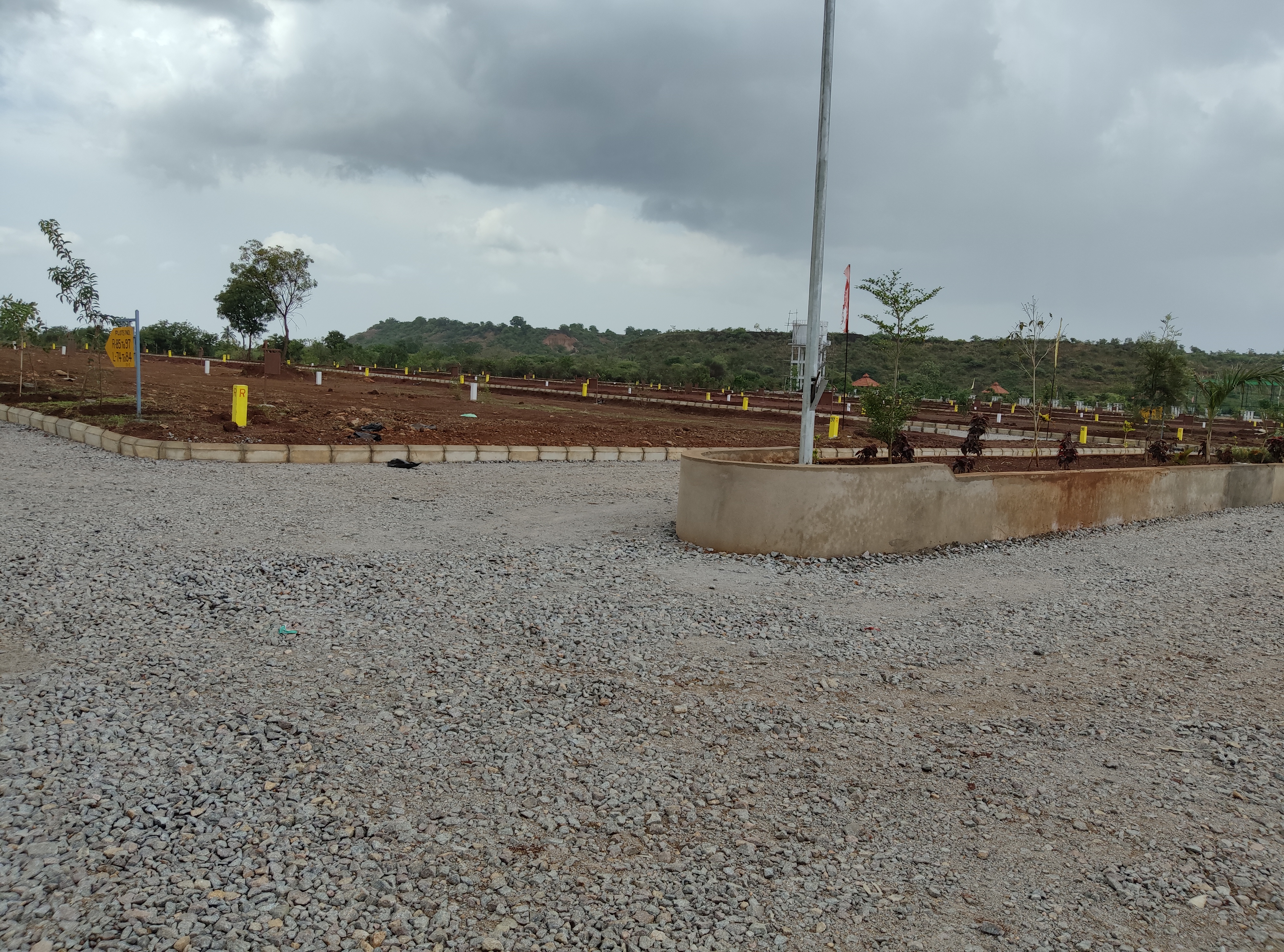 Resale 245 Sq.Yd. Plot in Kamkole Hyderabad - 7234710