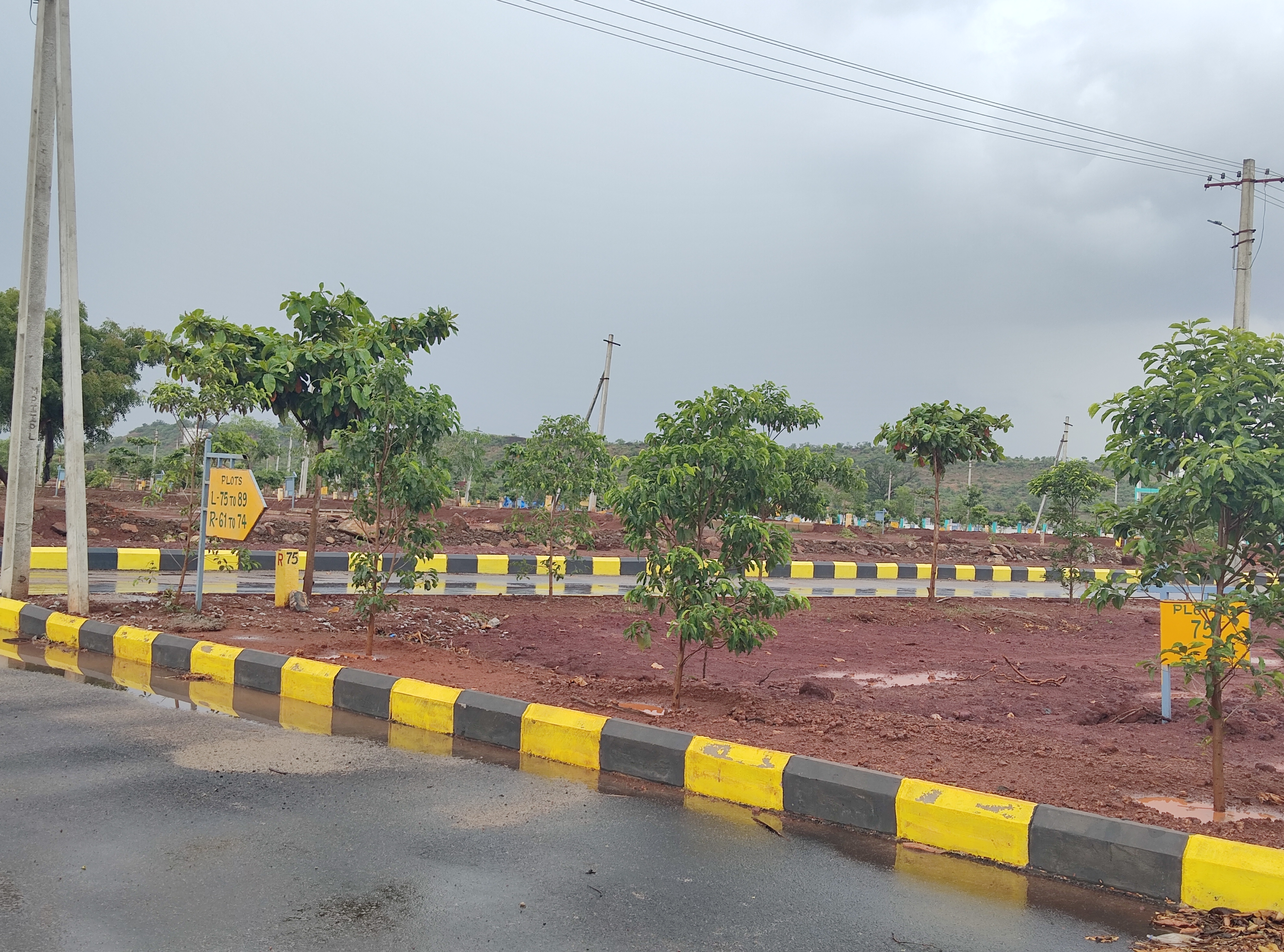 Resale 366 Sq.Yd. Plot in Kamkole Hyderabad - 7291814