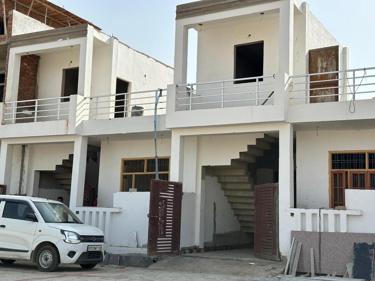 Resale 3 Bedroom 1000 Sq.Ft. Independent House in Deva Road Lucknow ...