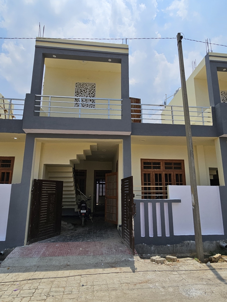 Resale 2 Bedroom 1100 Sq.Ft. Independent House in Sultanpur Road ...