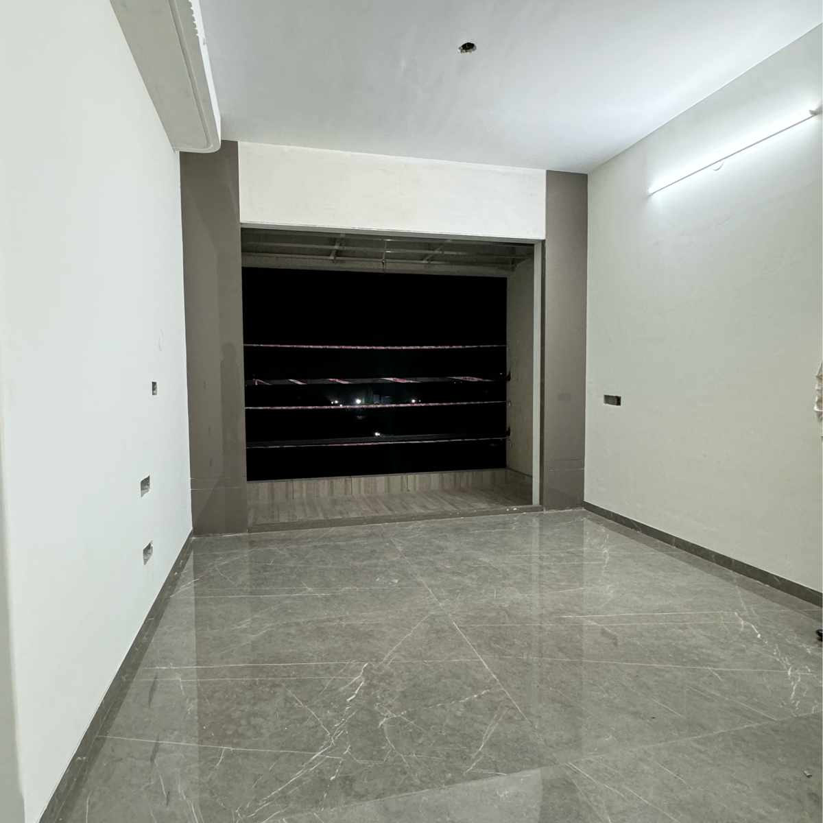 Resale 3 Bedroom 1500 Sq.Ft. Apartment in Regency Luxuria, Golawali N V ...