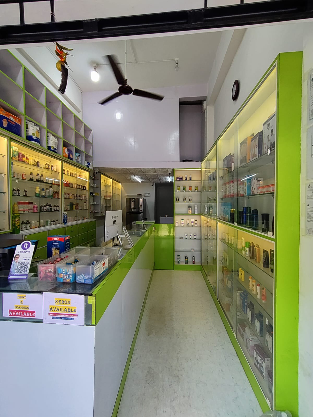 Rental Commercial Shop 300 Sq.Ft. in Dhankawadi Pune - 7346444